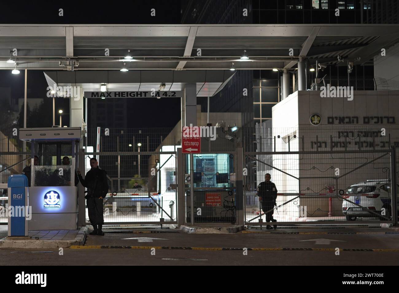 TEL AVIV, ISRAEL - MARCH 14: Members of the Israeli security forces ...