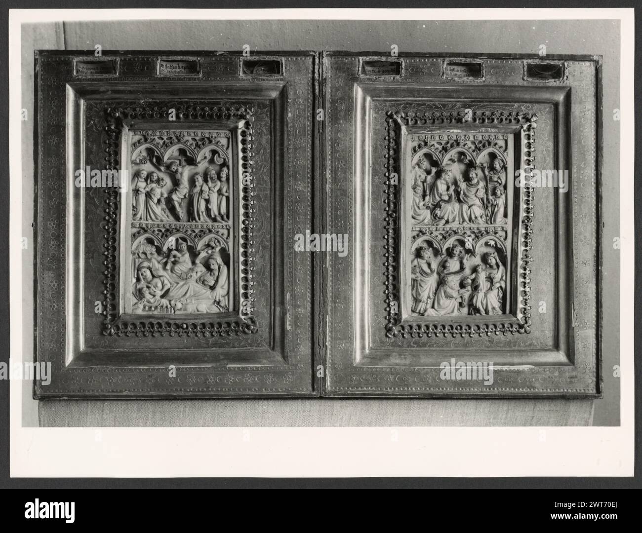 Ivory statue roman hi-res stock photography and images - Alamy