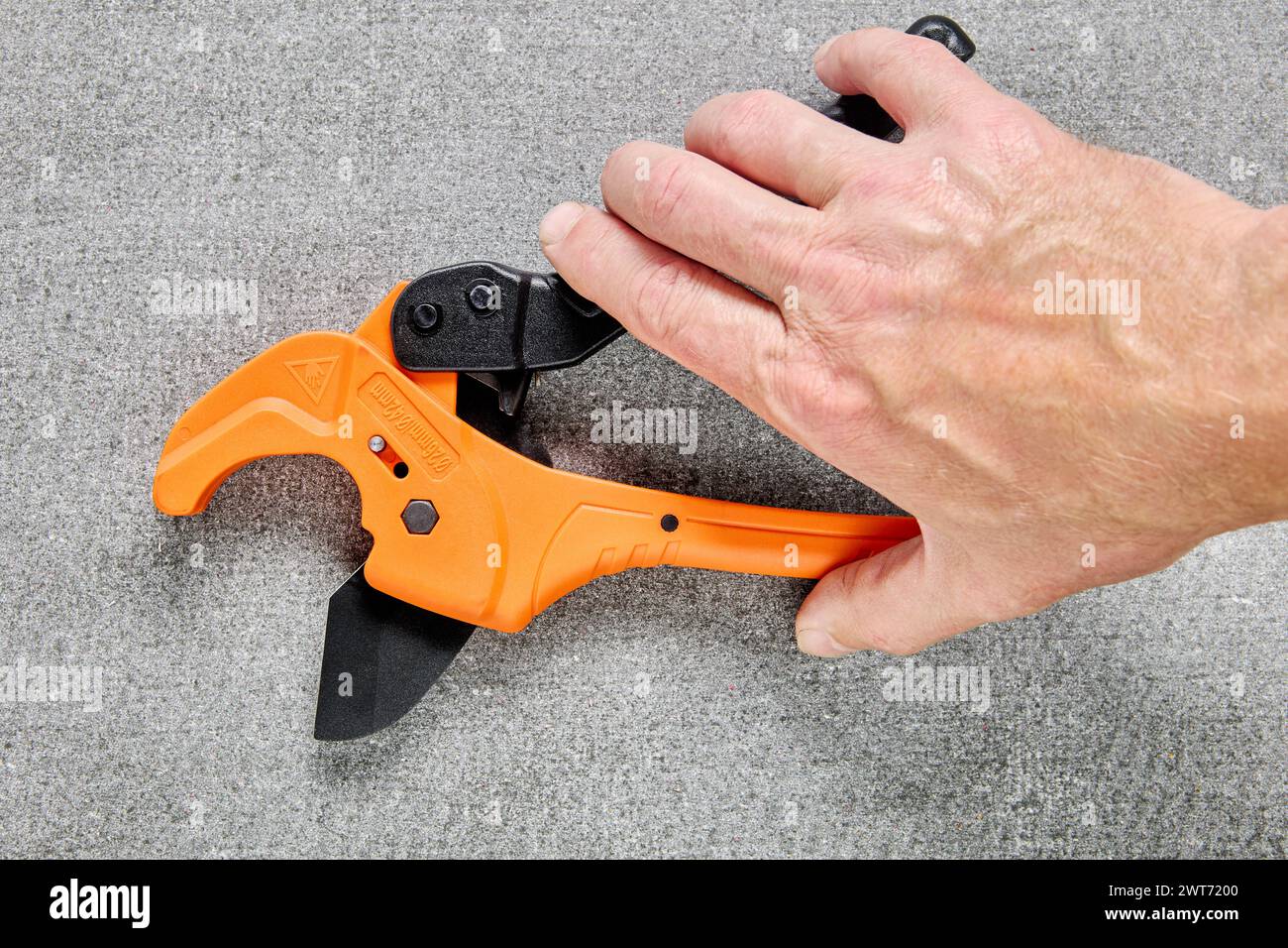 Ratchet pipe cutter hi-res stock photography and images - Alamy