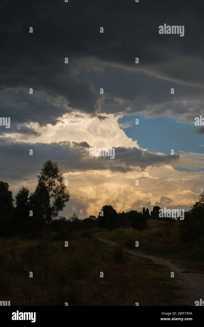 Rolling summer thunder storm clouds hi-res stock photography and images ...
