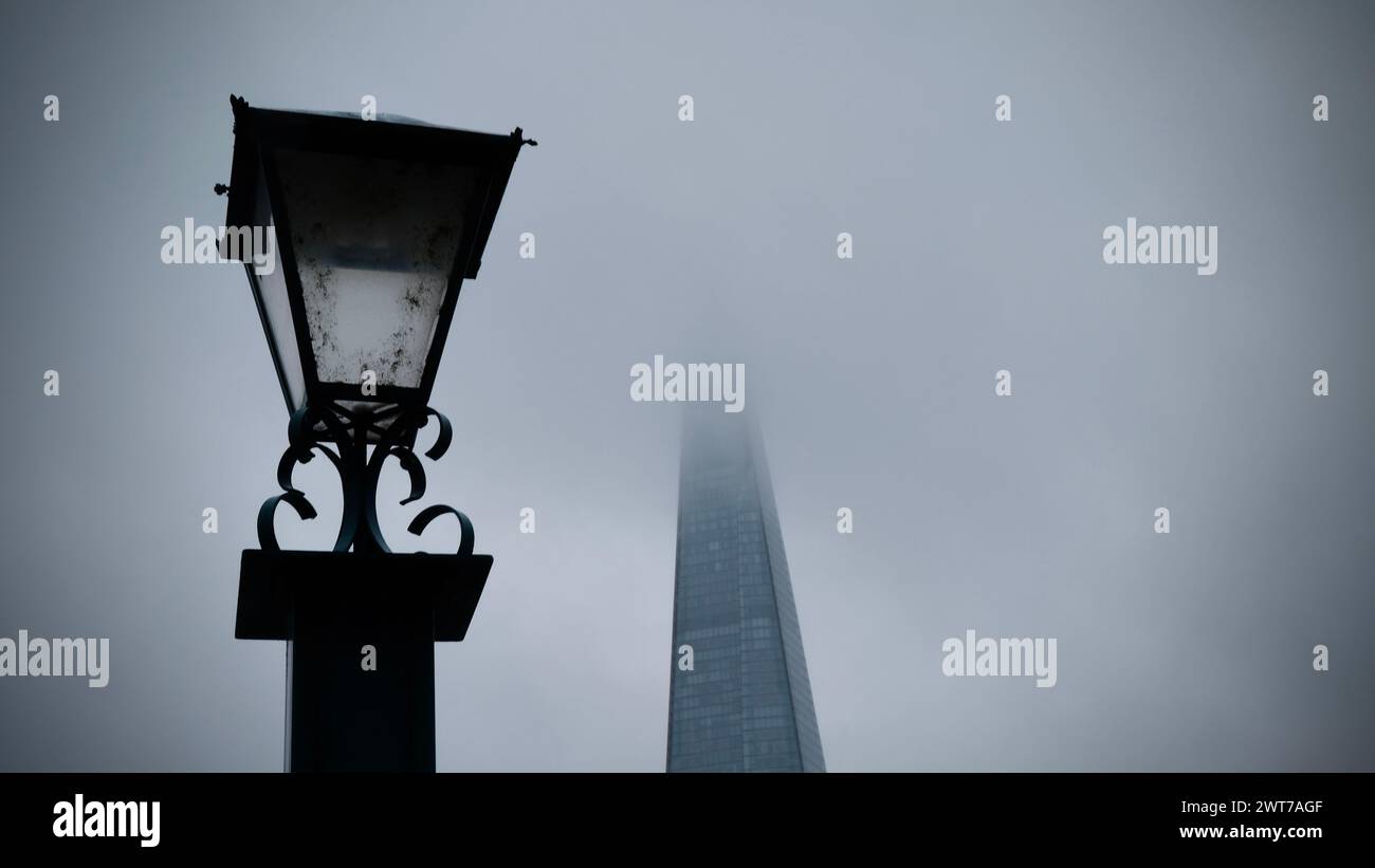 The Shard London misty drizzly day Stock Photo - Alamy