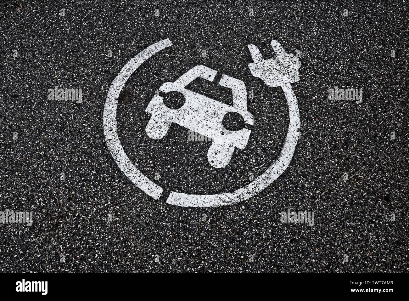 Elektromobilität. Piktogram für Ladestation von Elektroautos ...