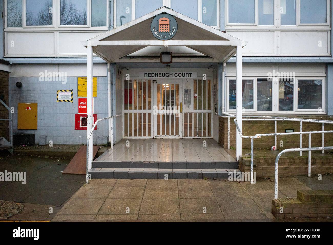 Block flats entrance door hi-res stock photography and images - Alamy