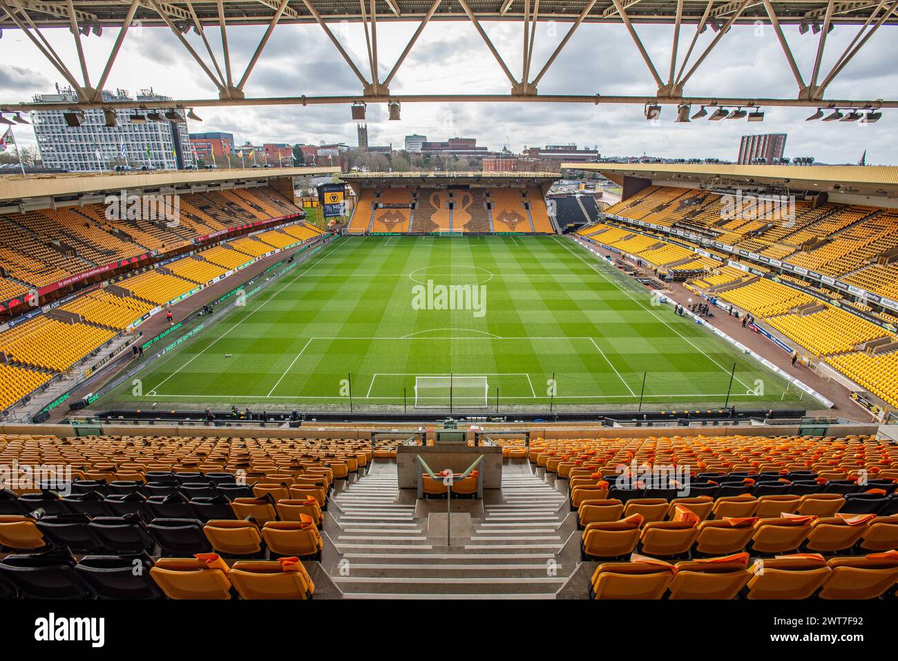 Wolverhampton, UK. 16th Mar, 2024. 16th March 2024; Molineux Stadium ...