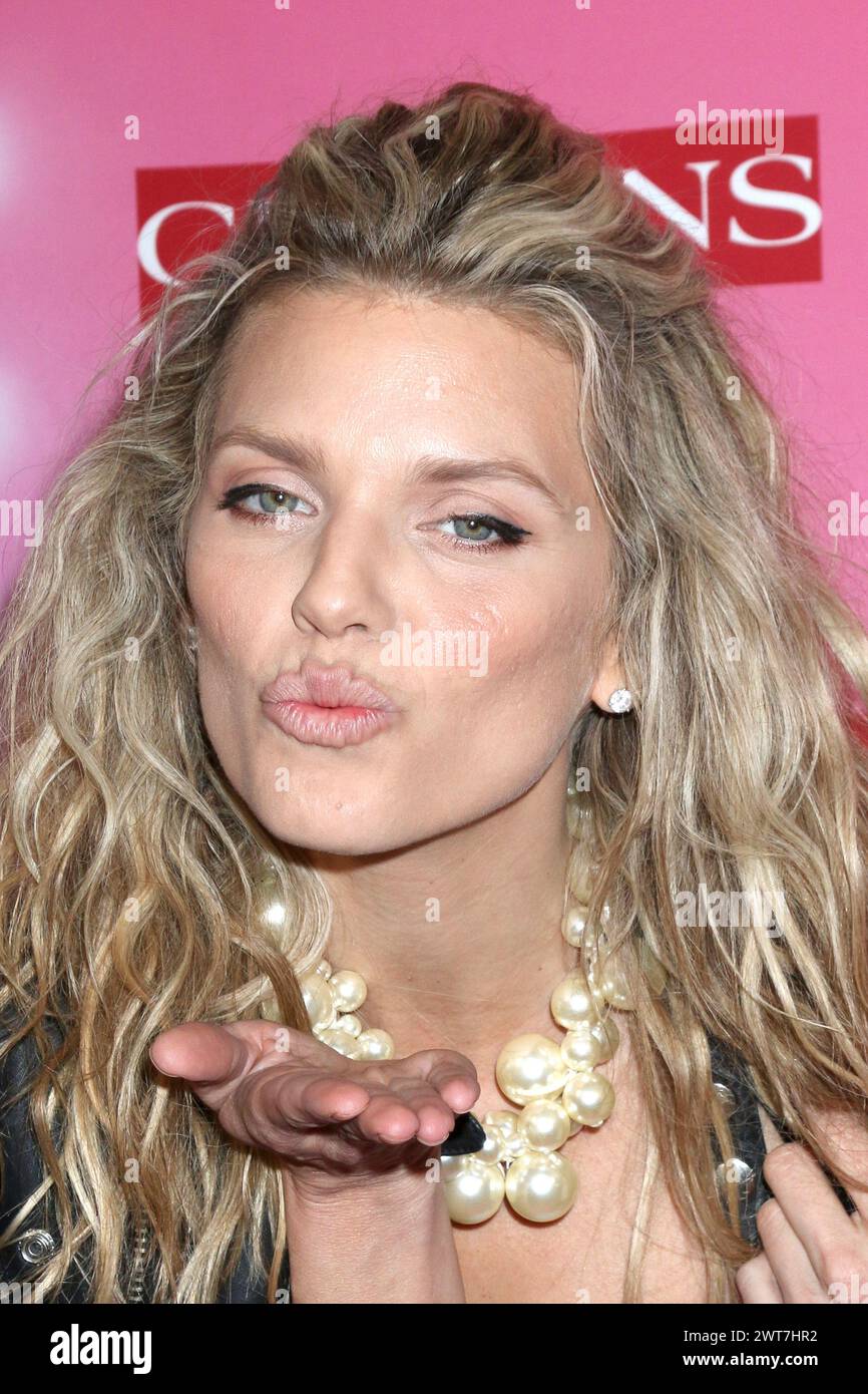 LOS ANGELES - MAR 15: AnnaLynne McCord at the Clarins New Product ...