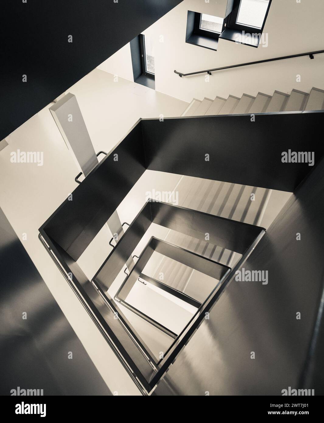 Looking down a staircase top view hi-res stock photography and images ...