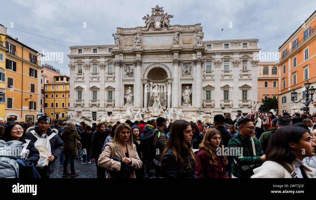 Rome, Italy - December 29, 2023: Trevi Fountain in Trevi Square (Piazza ...