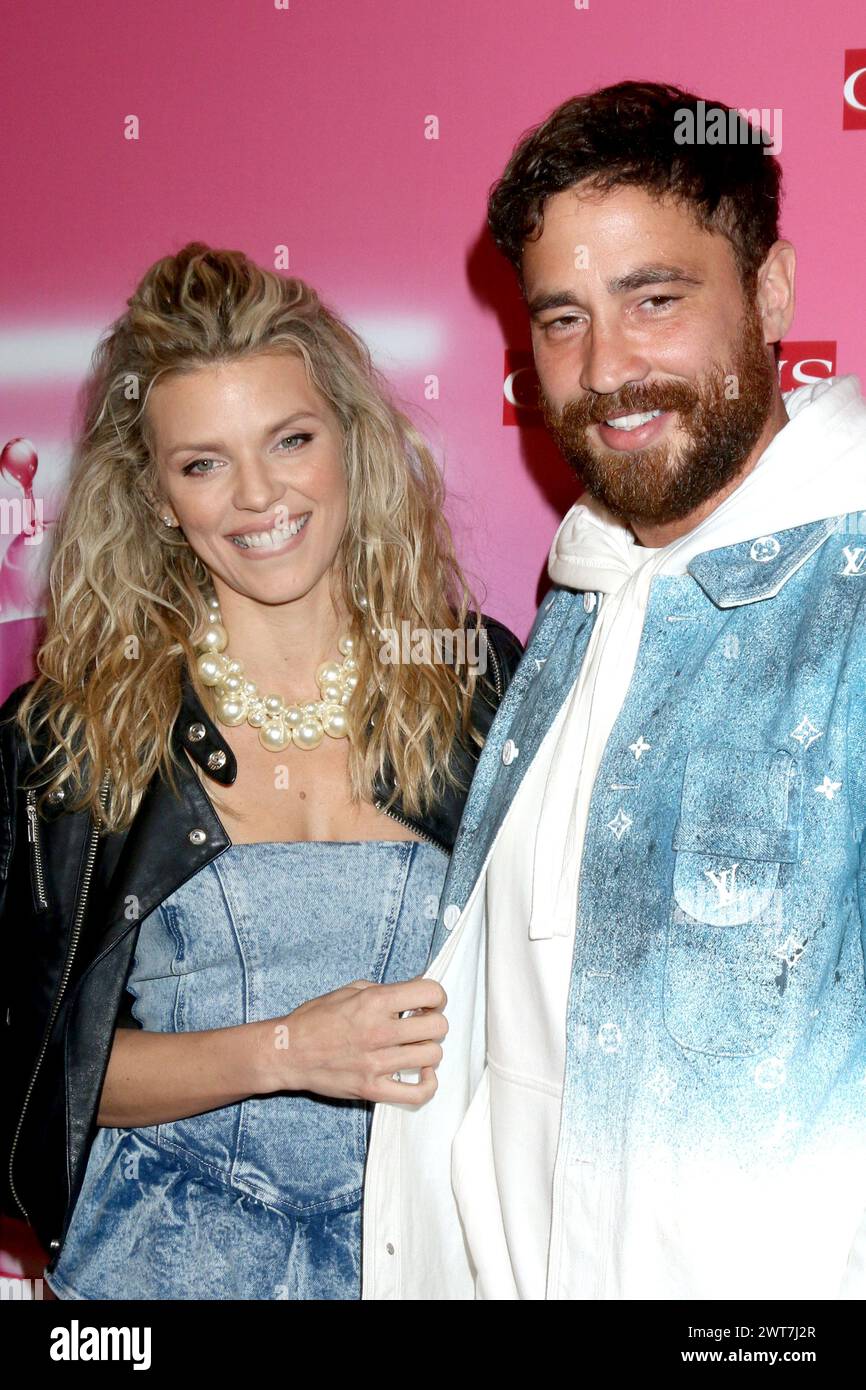 LOS ANGELES - MAR 15: AnnaLynne McCord, Danny Cipriani at the Clarins ...