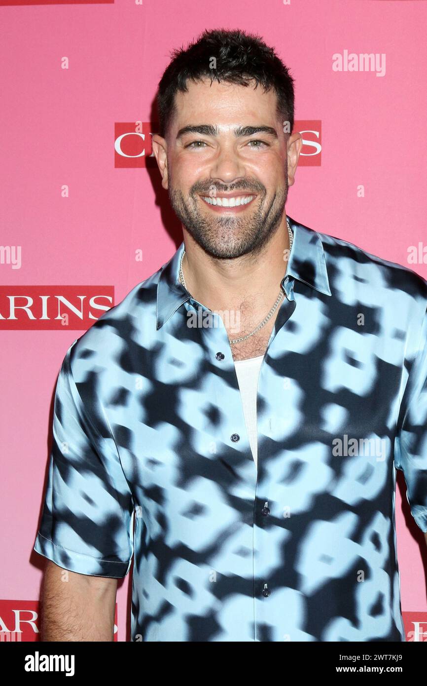 LOS ANGELES - MAR 15: Jesse Metcalfe at the Clarins New Product Launch ...