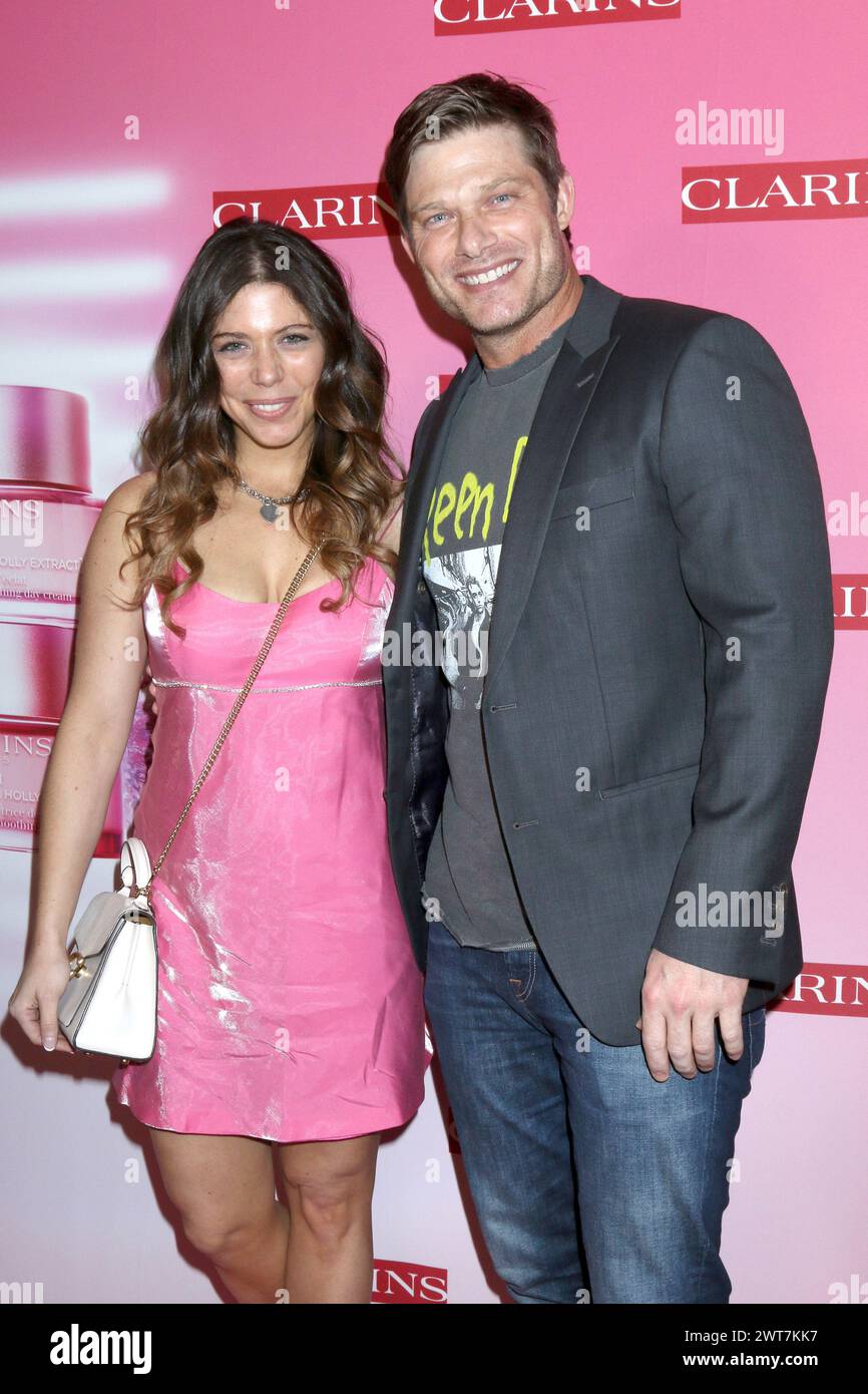 LOS ANGELES - MAR 15: Erin Slaver, Chris Carmack at the Clarins New ...