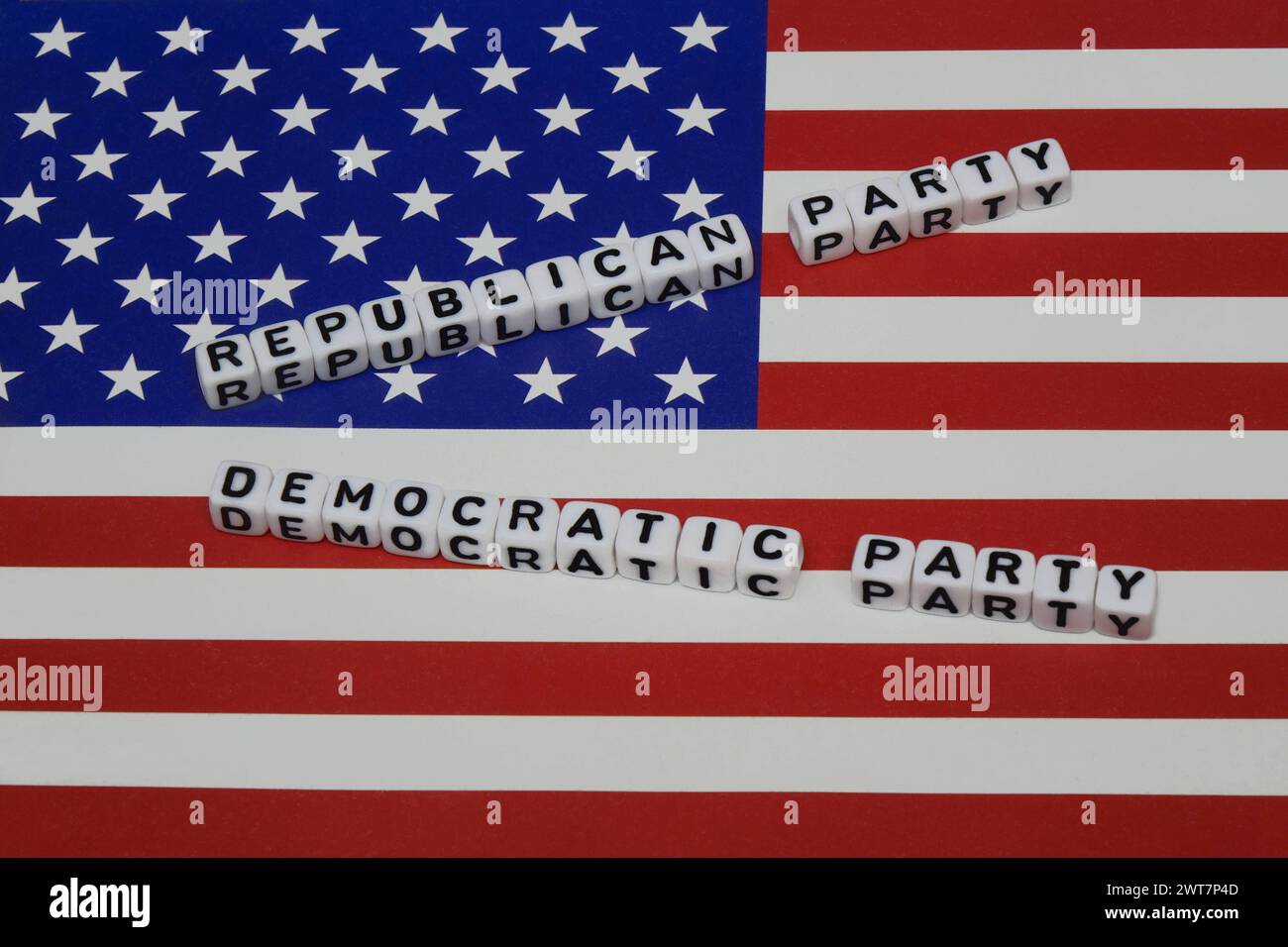USA-Fahne mit Schriftzüge Democratic Party und Republican Party USA ...