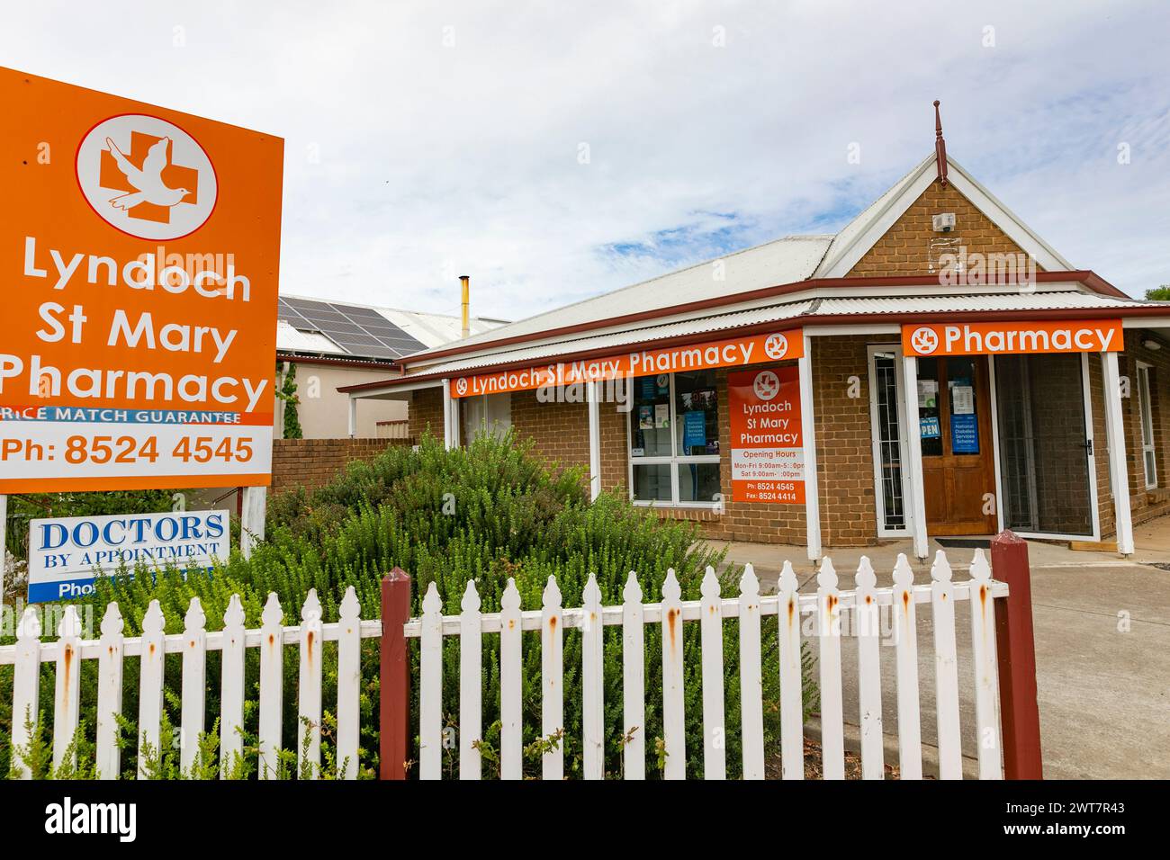 Lyndoch pharmacy hi-res stock photography and images - Alamy