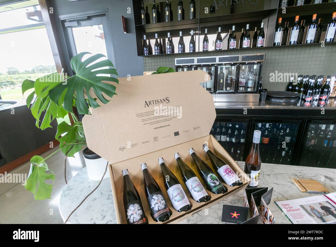 Small batch winemakers hi-res stock photography and images - Alamy