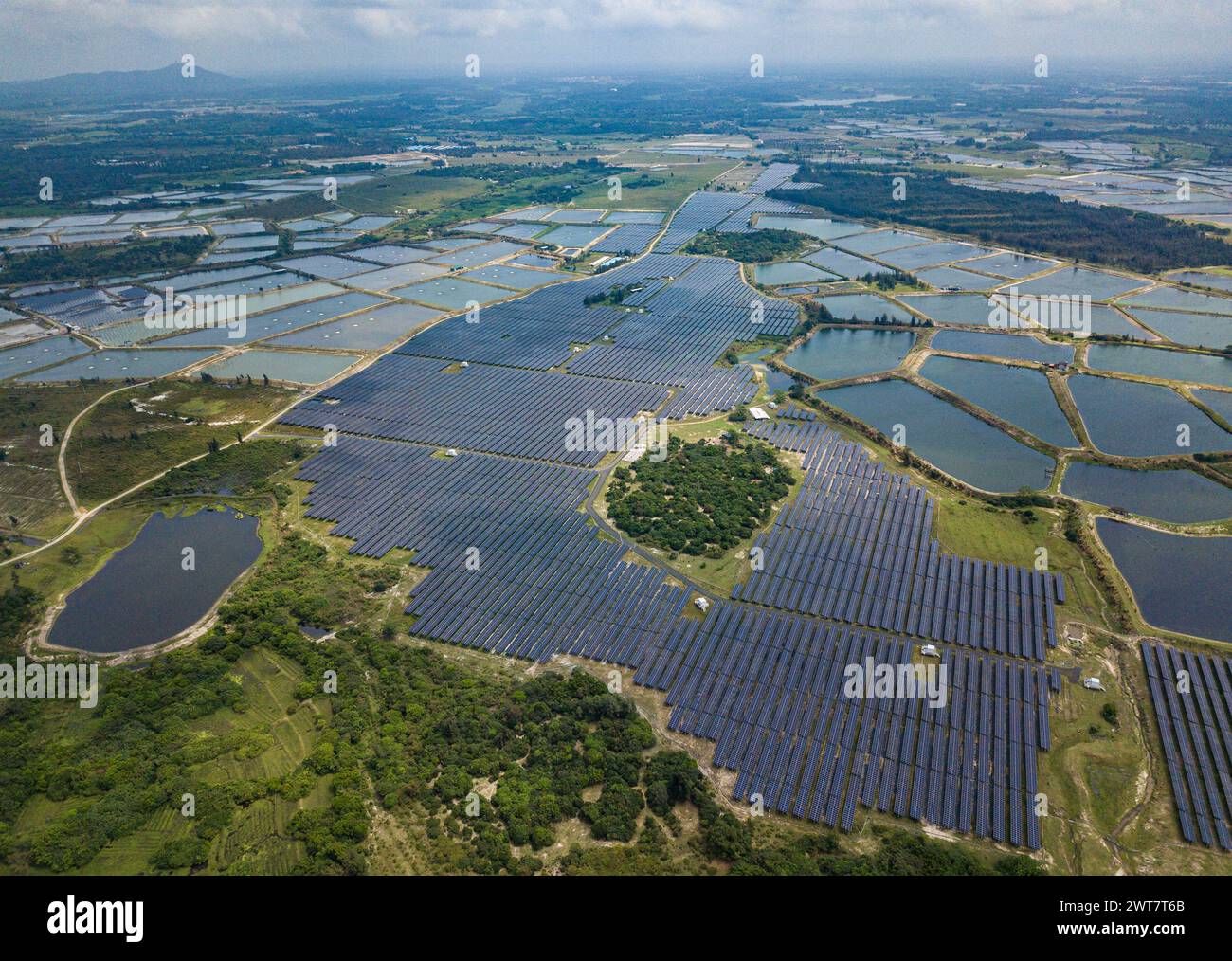 (240316) -- WENCHANG, March 16, 2024 (Xinhua) -- An aerial drone photo ...