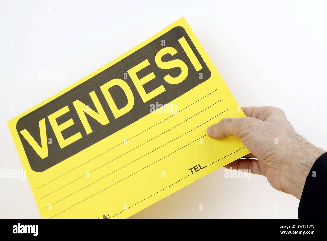 Single Word "FOR SALE" On Language Sign In Italian VENDESI Written copy ...