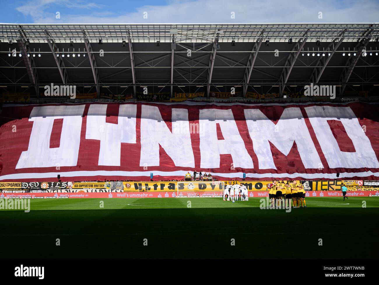 Dresden, Germany. 16th Mar, 2024. Soccer: 3rd division, SG Dynamo ...