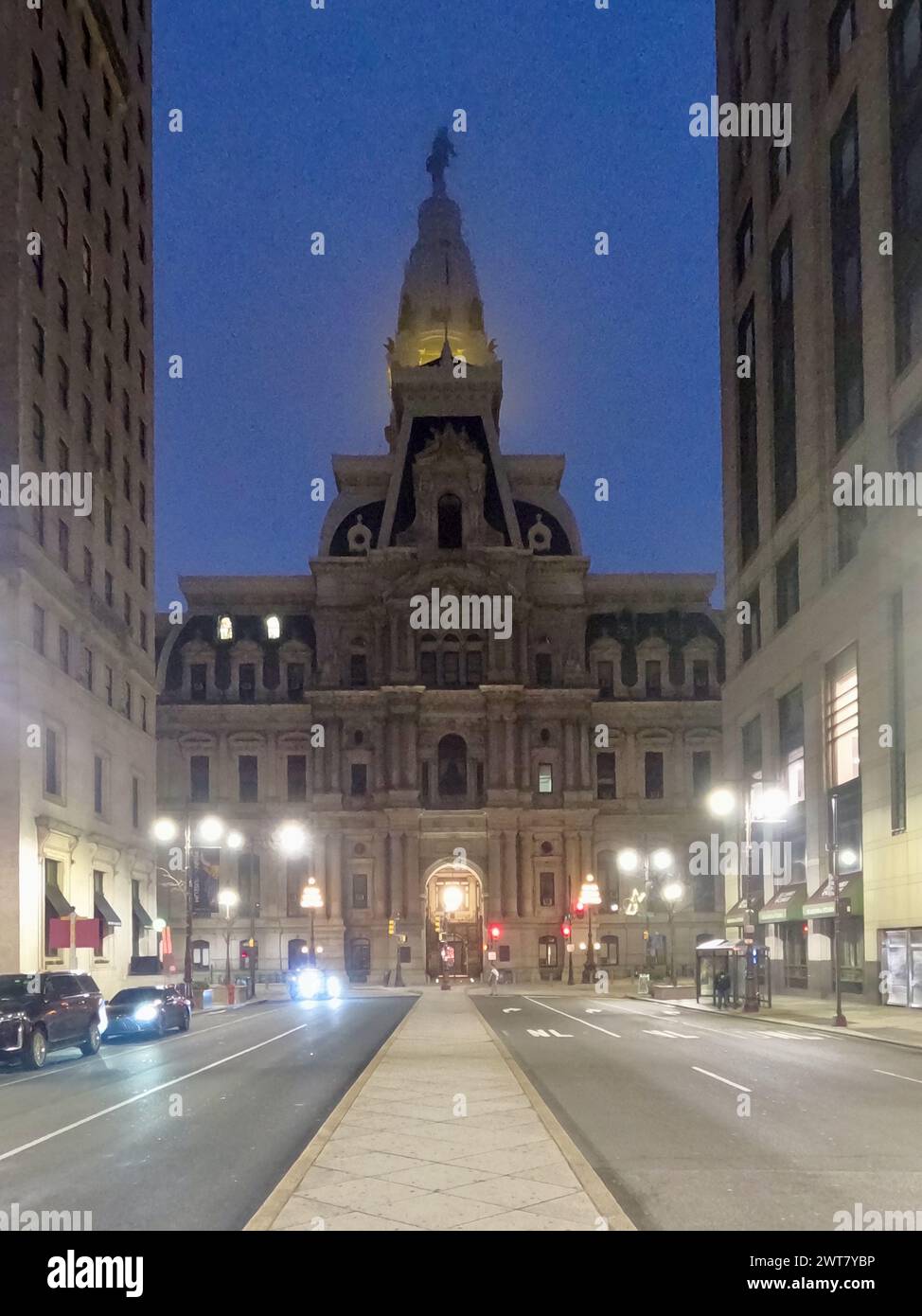 Philadelphia city hall hi-res stock photography and images - Alamy