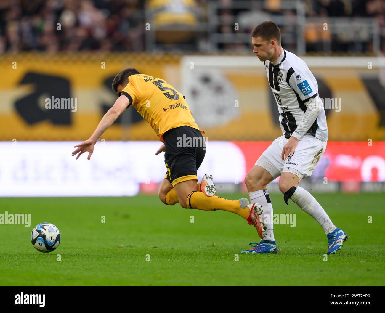 Tom gaal hi-res stock photography and images - Alamy