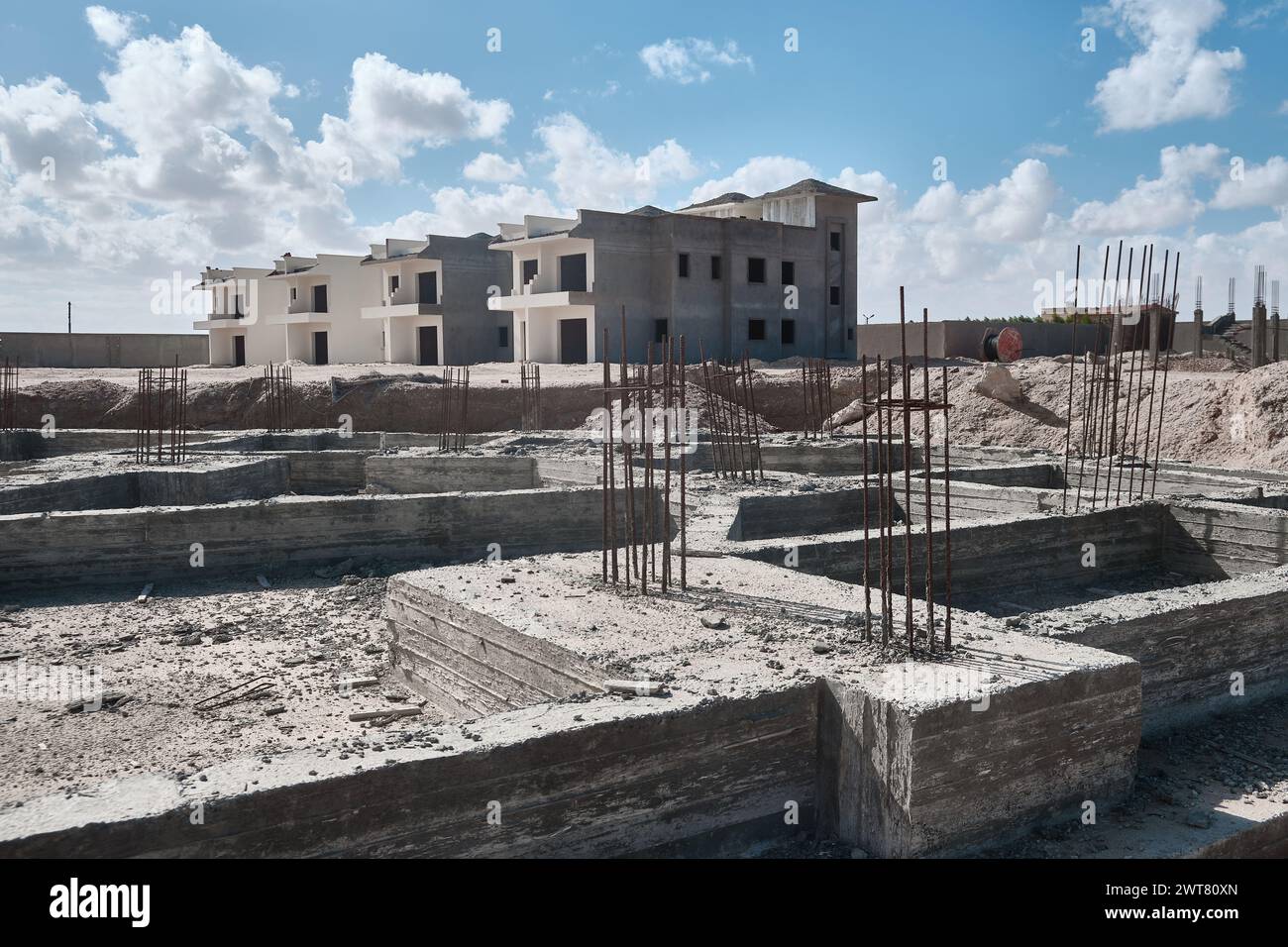 Concrete foundation of residential building Stock Photo - Alamy