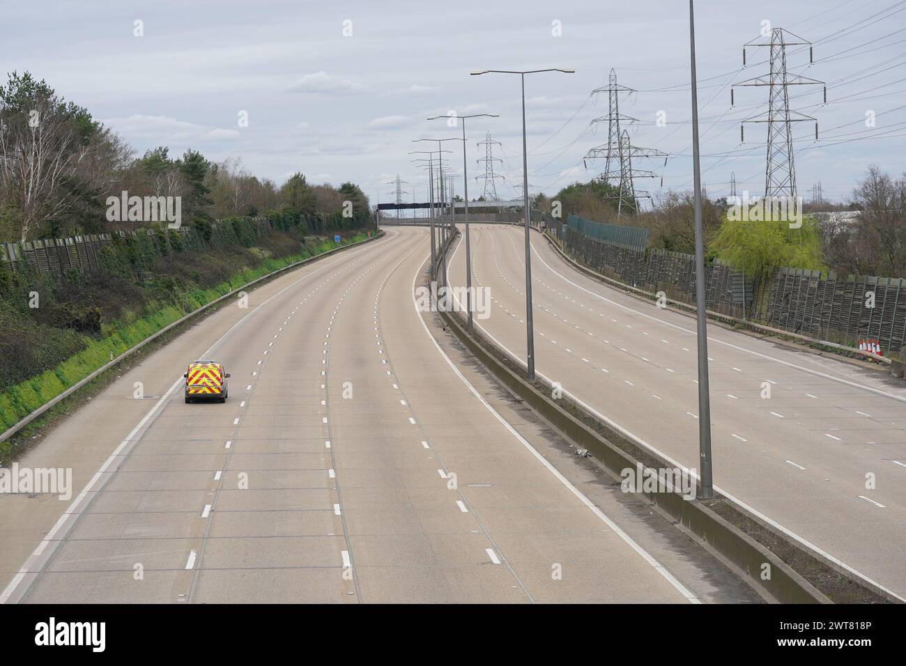 A closed section of the M25 between Junctions 10 and 11, at Byfleet in ...