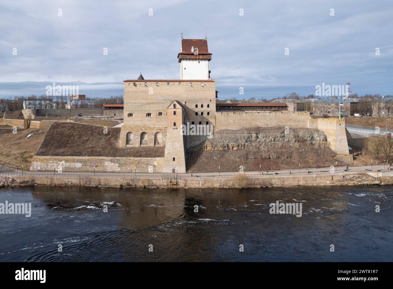 Narva medieval castle hi-res stock photography and images - Alamy