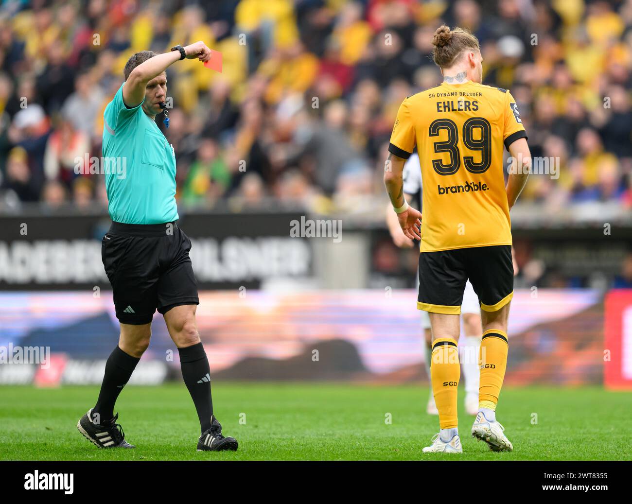 Dresden, Germany. 16th Mar, 2024. Soccer: 3rd division, SG Dynamo ...