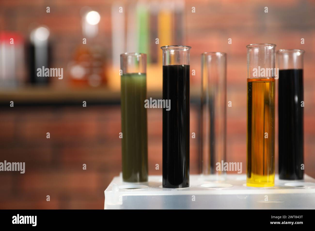 Crude oil test tubes hi-res stock photography and images - Alamy