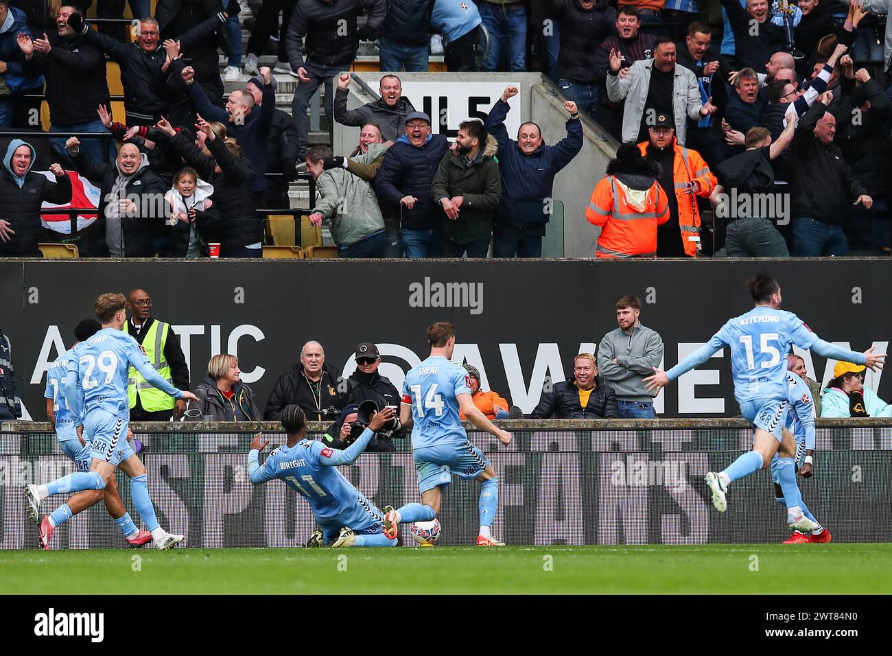 Haji Wright of Coventry City celebrates his goal to make it 2-3 during ...