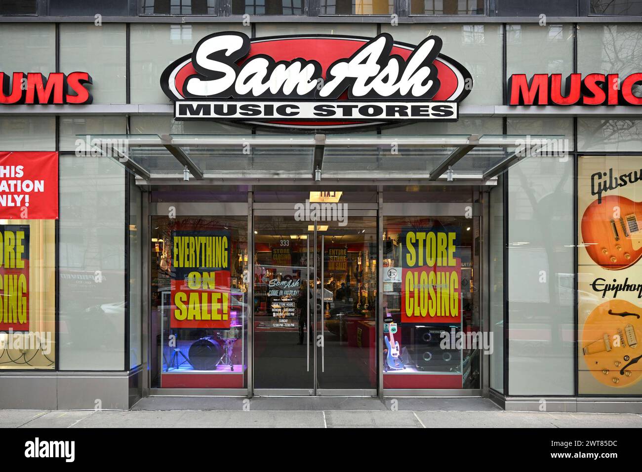 Photo by: zz/NDZ/STAR MAX/IPx 2024 3/15/24 Legendary music store chain ...