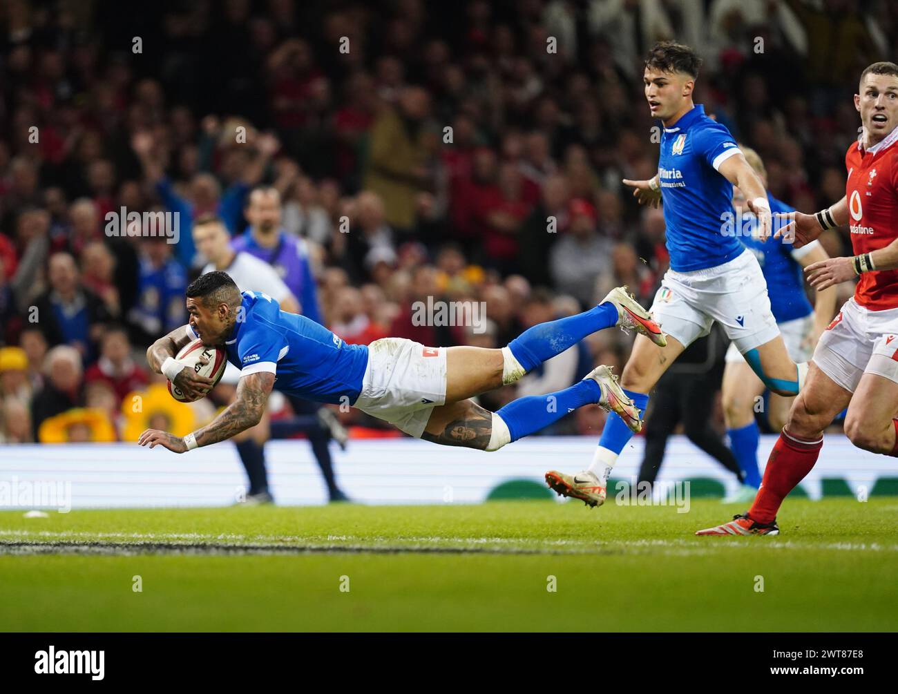 Monty ioane hi-res stock photography and images - Alamy