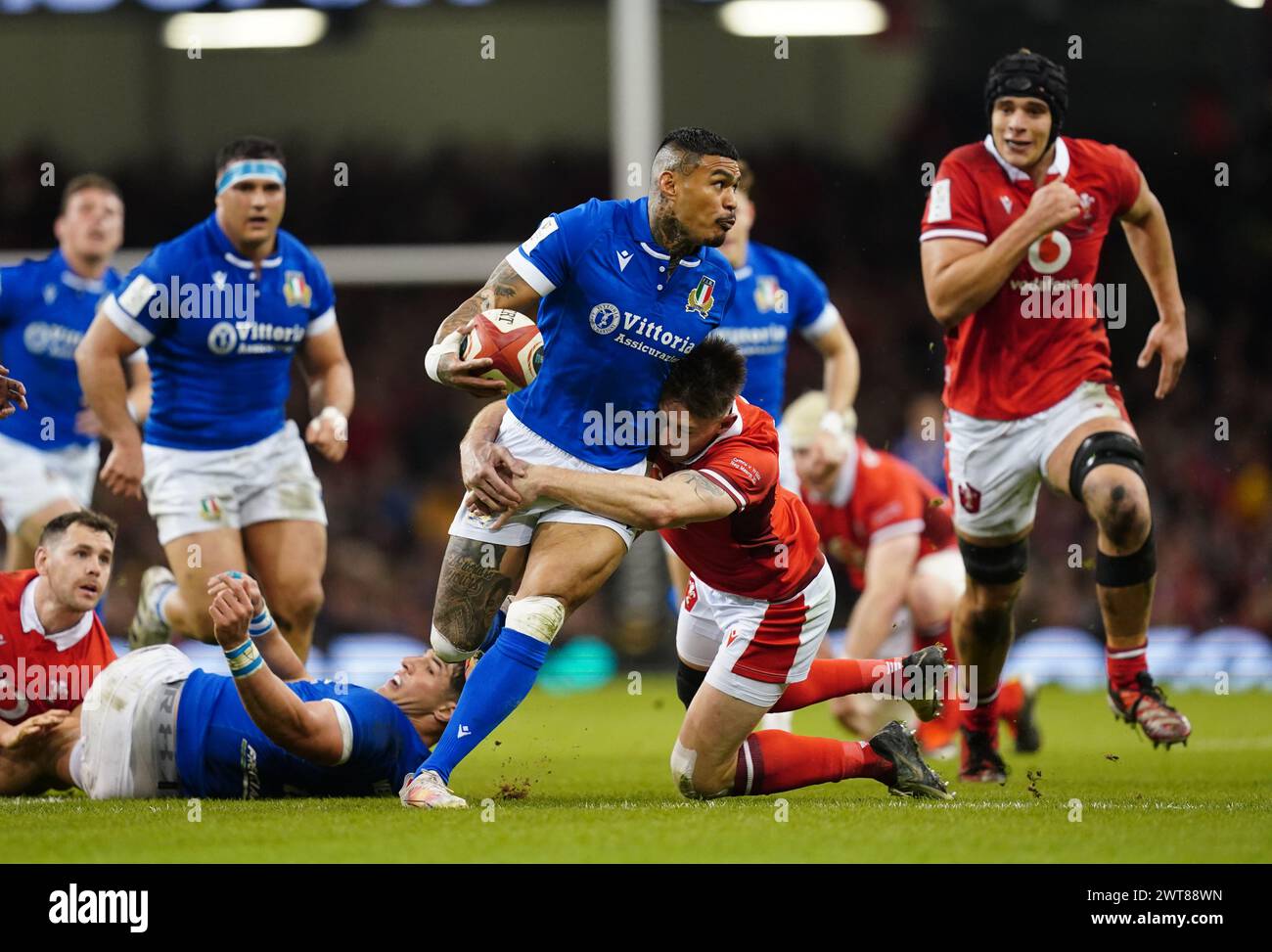 Monty ioane six nations hi-res stock photography and images - Alamy