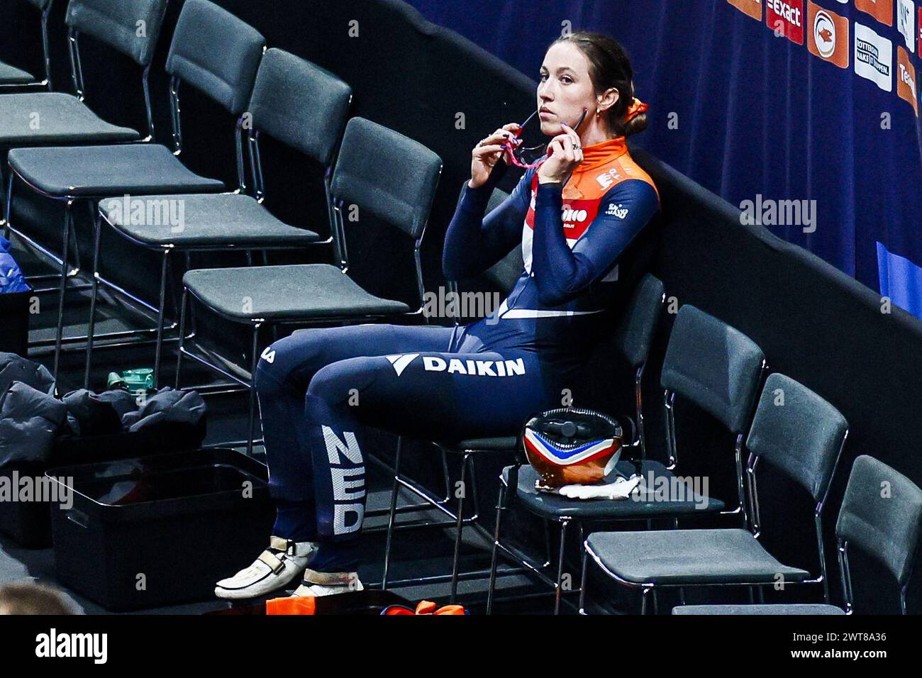 ROTTERDAM - Suzanne Schulting (NED) during the 500 meters women's semi ...