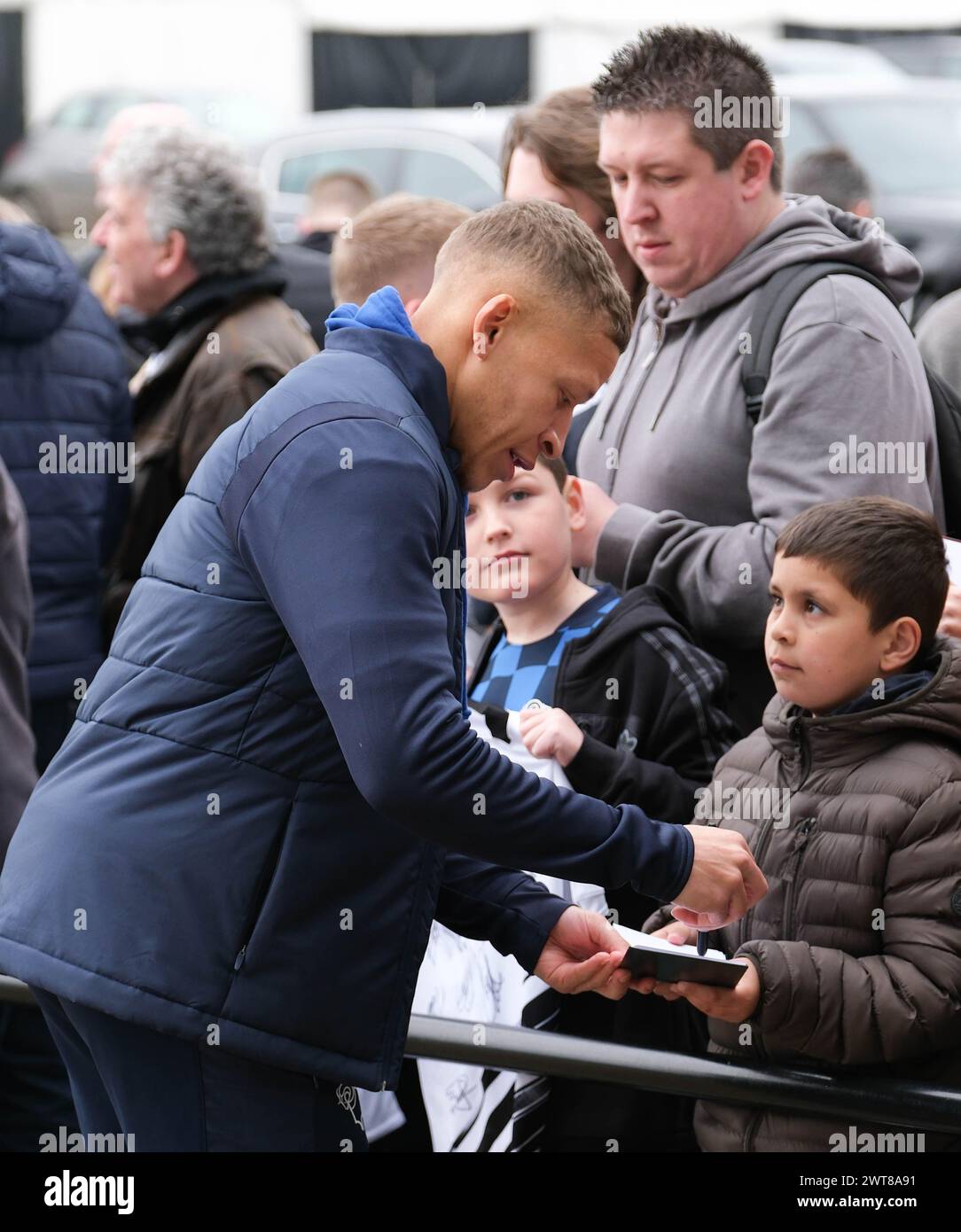 Pride Park, Derby, Derbyshire, UK. 16th Mar, 2024. League One Football ...