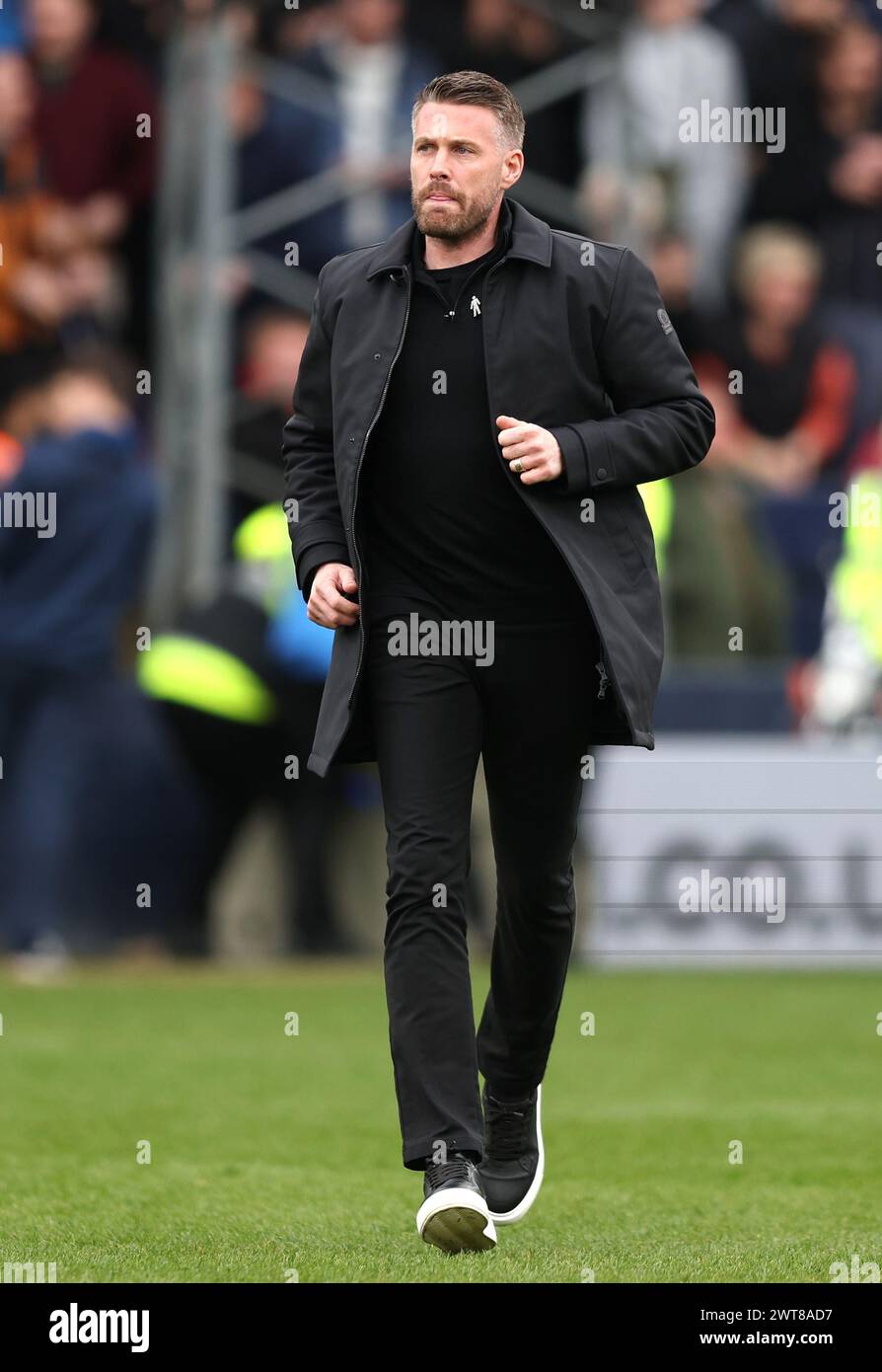 Luton Town manager Rob Edwards before the Premier League match at ...