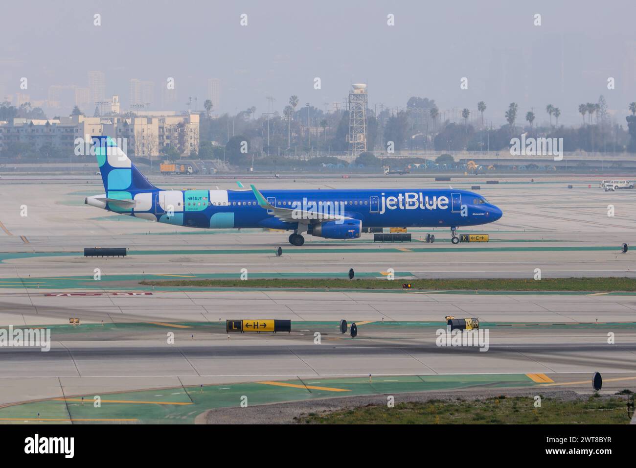 N985JT JetBlue Airbus A321-231, Mint Leaves livery am Los Angeles ...