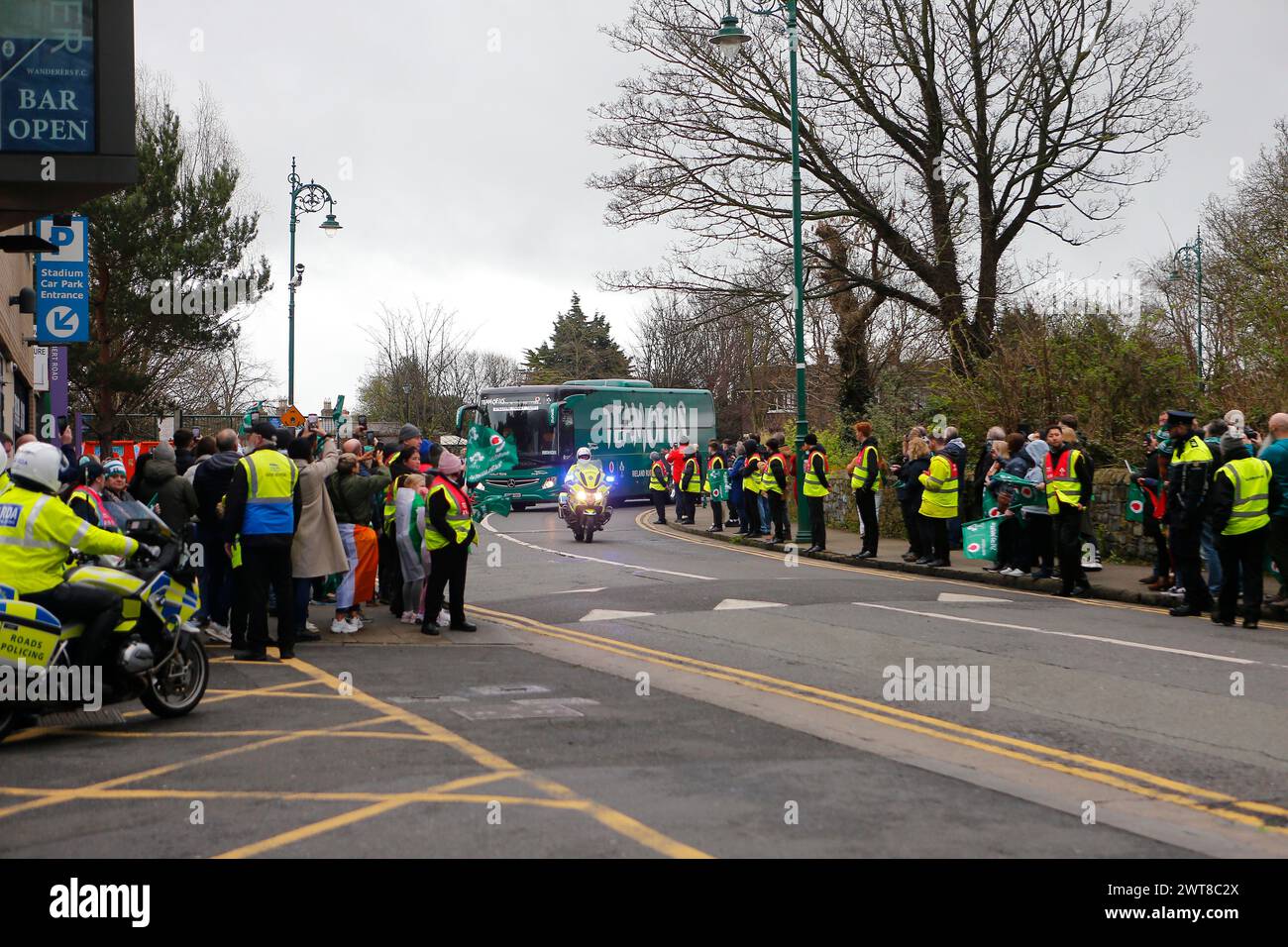 Rugby scotland bus hi-res stock photography and images - Alamy