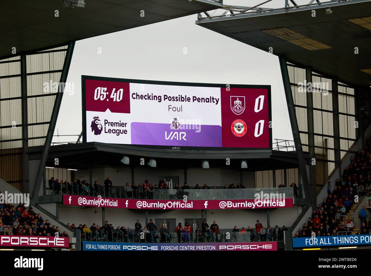 Var screen foul hi-res stock photography and images - Alamy