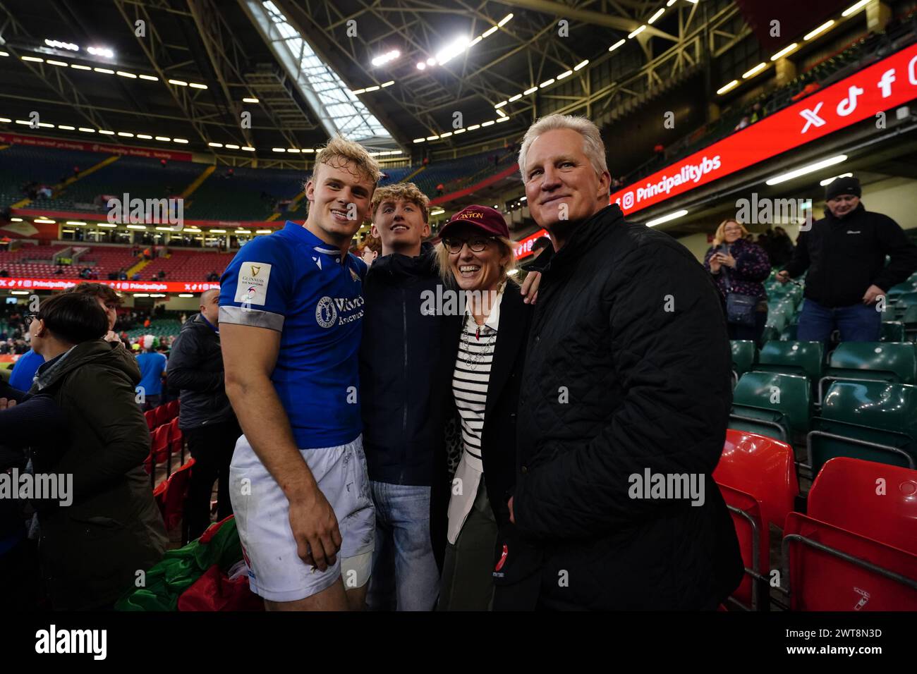 Italy's Louis Lynagh with his family after the Guinness Six Nations ...