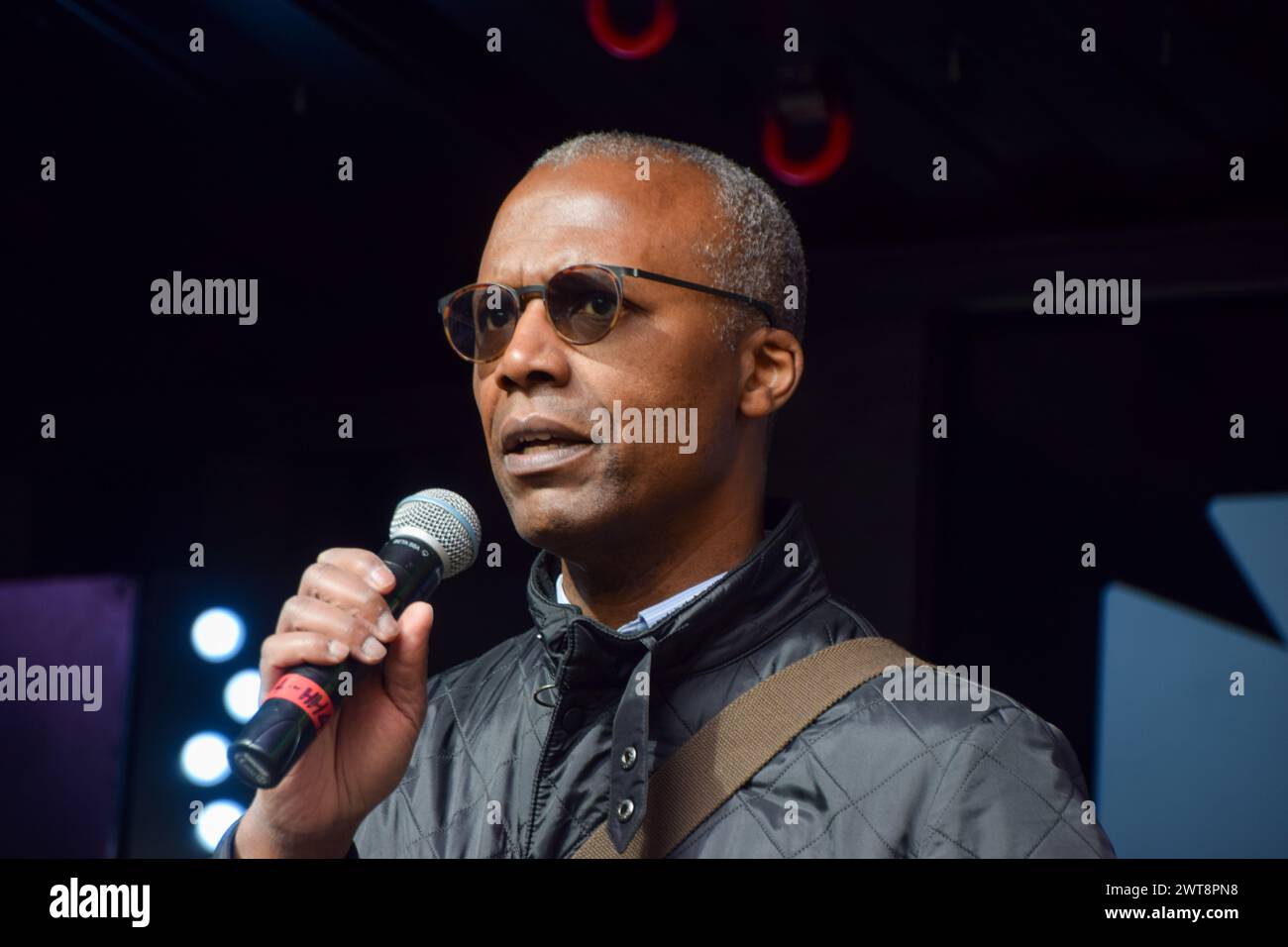 Dr patrick roach hi-res stock photography and images - Alamy