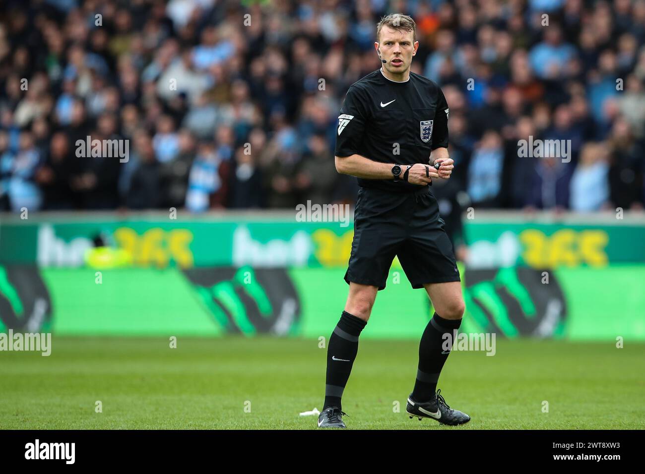 Wolverhampton wanderers vs coventry city hi-res stock photography and ...