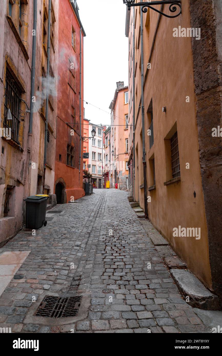Street view and buildings in the old town of Lyon, Vieux Lyon, France ...