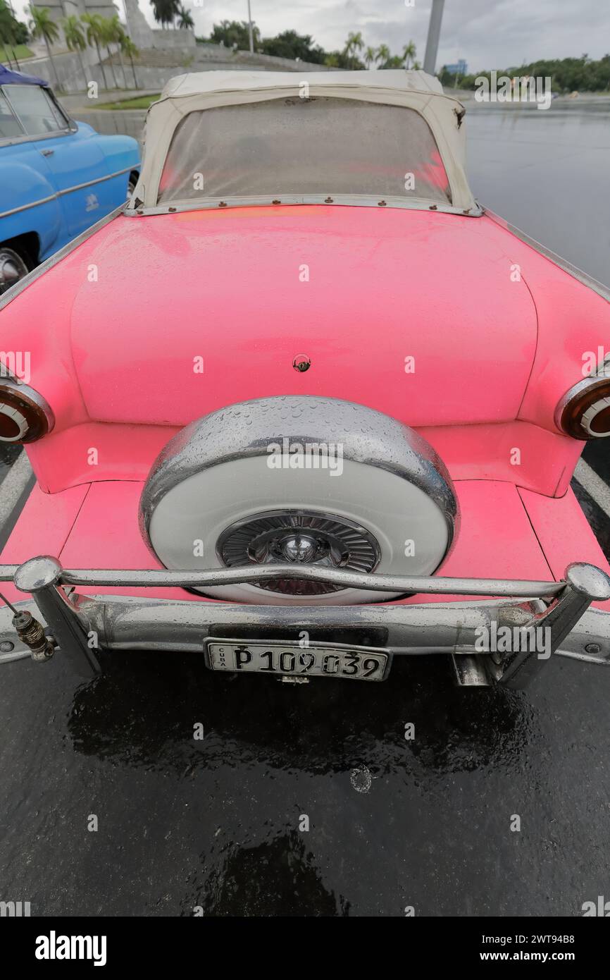 1956 ford fairlane hi-res stock photography and images - Alamy
