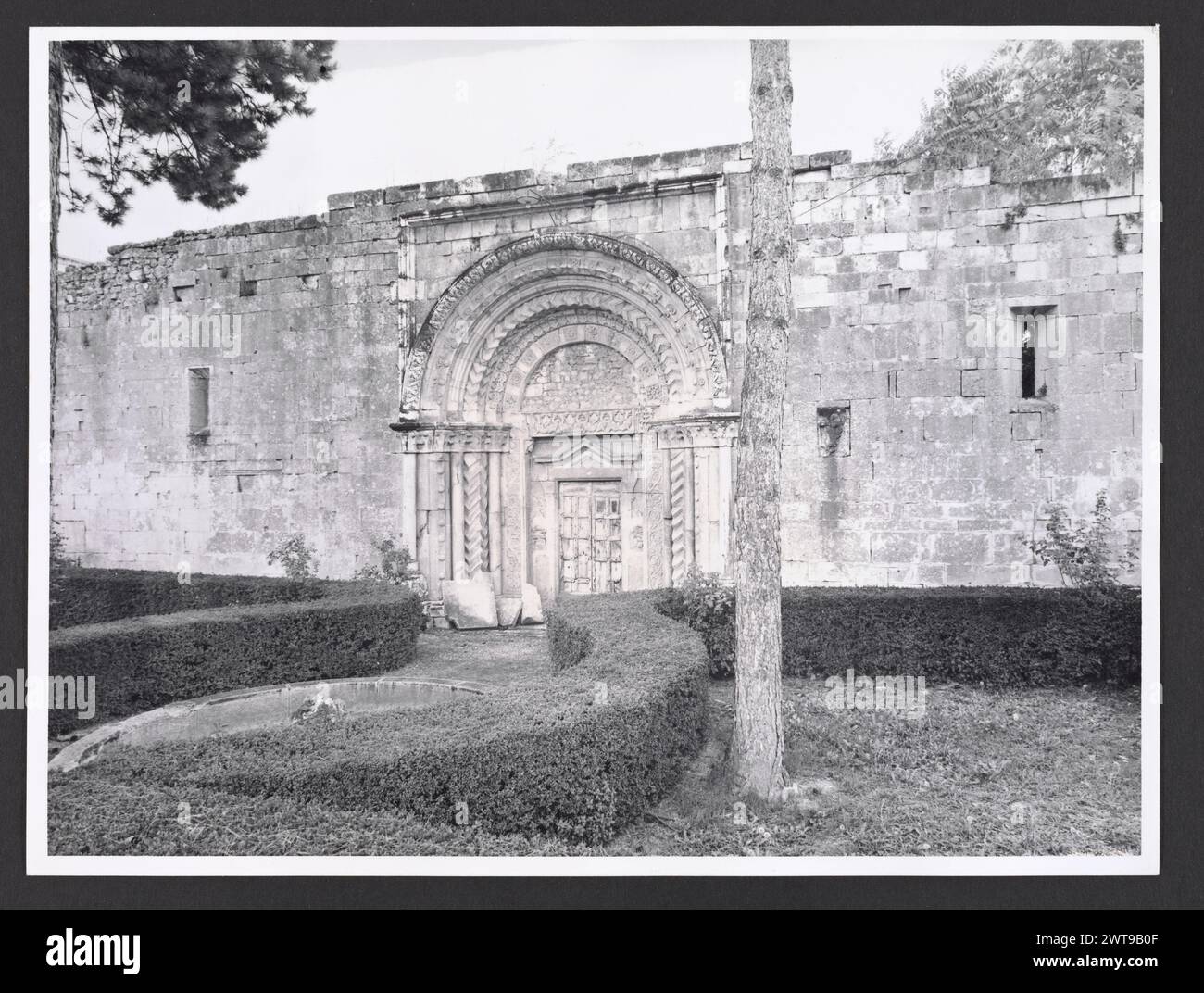 Abruzzo L'Aquila San Benedetto dei Marsi S. Sabina. Hutzel, Max 1960 ...