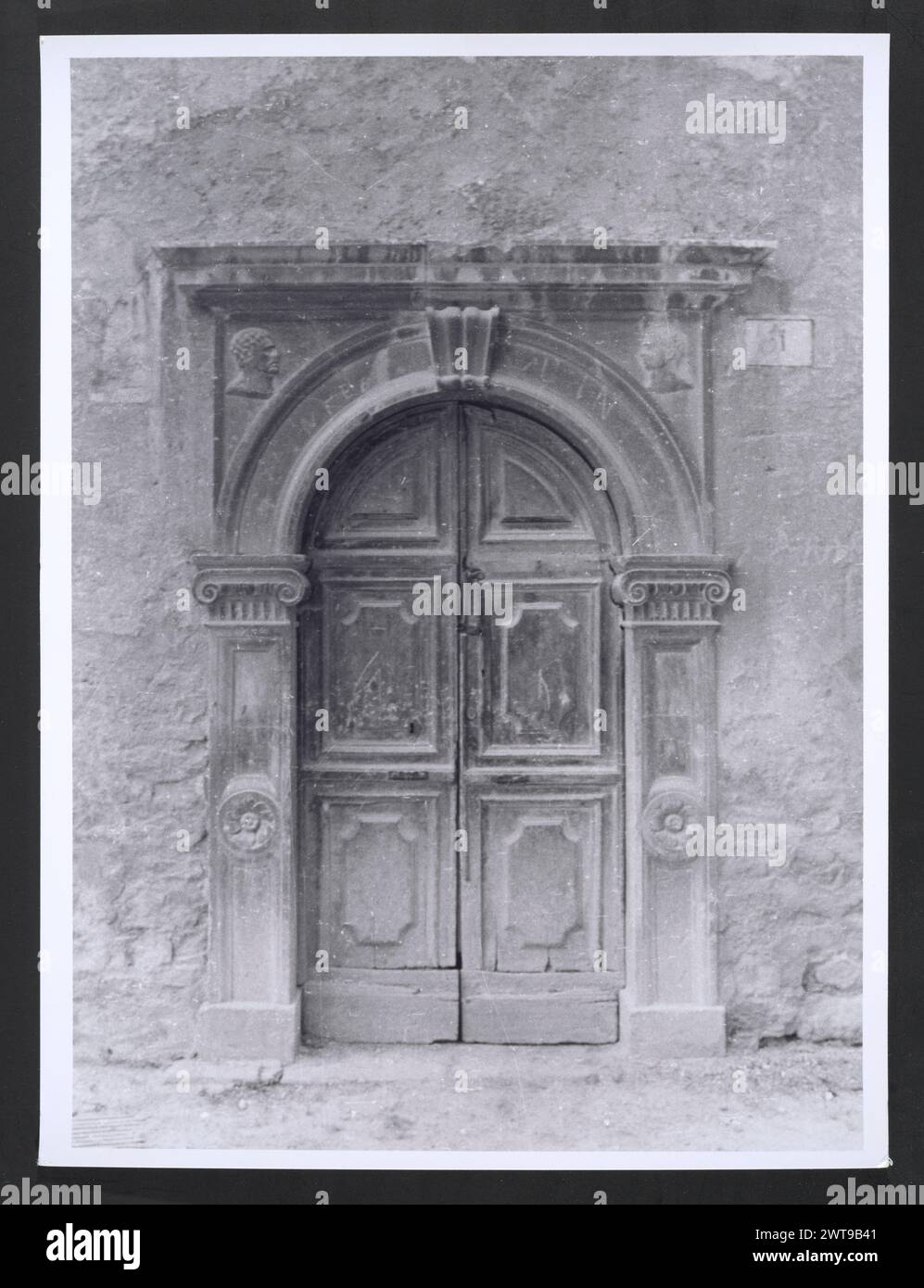 Marches Macerata Visso General views. Hutzel, Max 1960-1990 General ...