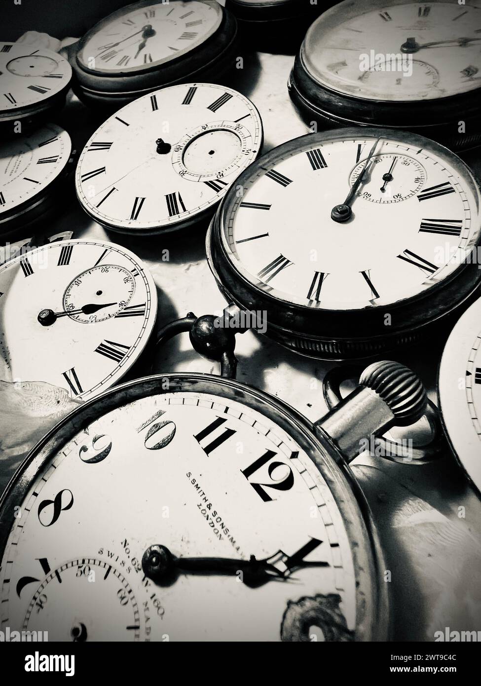 Time, a collection of pocket watches Stock Photo - Alamy