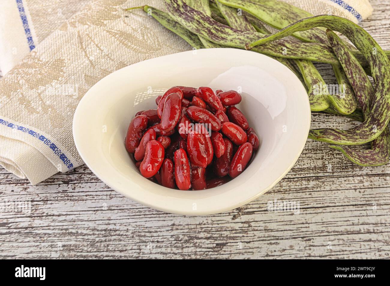 Baked red canned bean snack in the bowl Stock Photo - Alamy