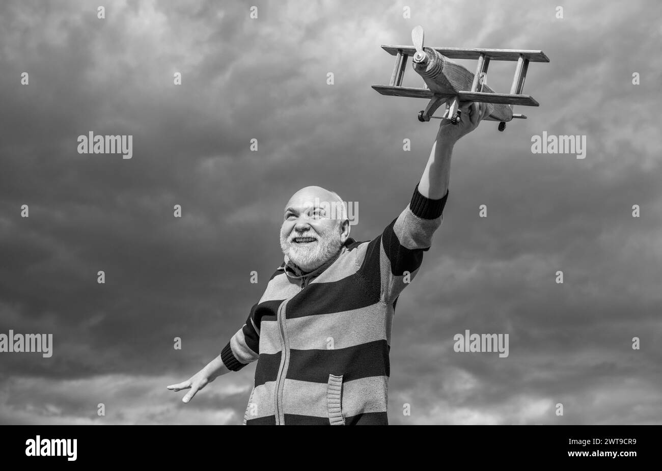 happy retirement. free retired granddad with toy. retired old man ...