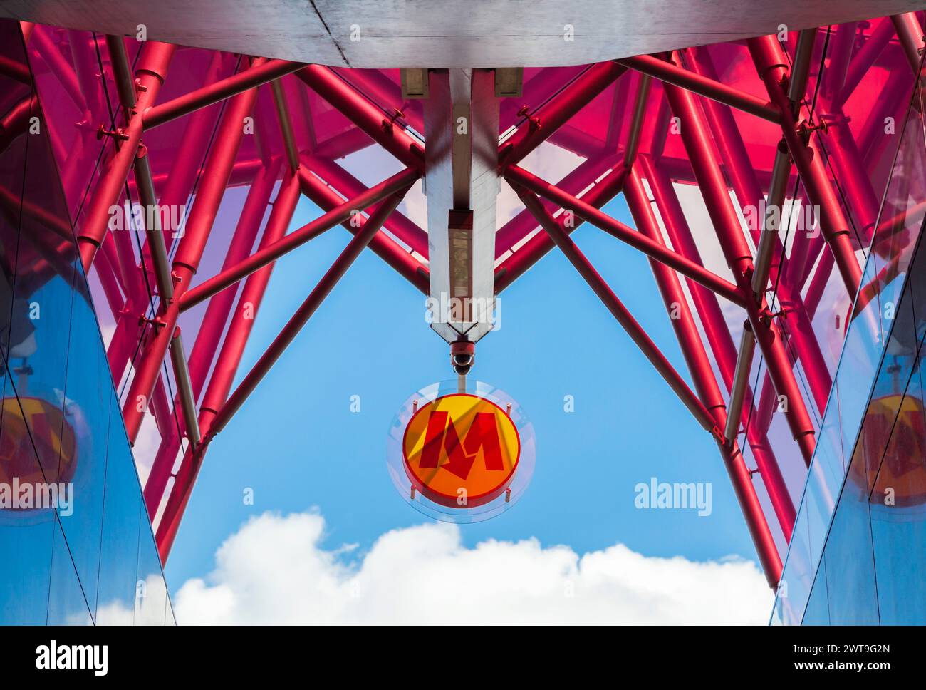 Warsaw metro sign hi-res stock photography and images - Alamy