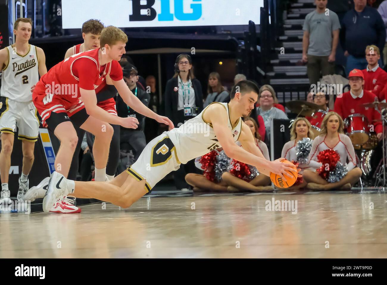 Purdue university basketball court hi-res stock photography and images ...
