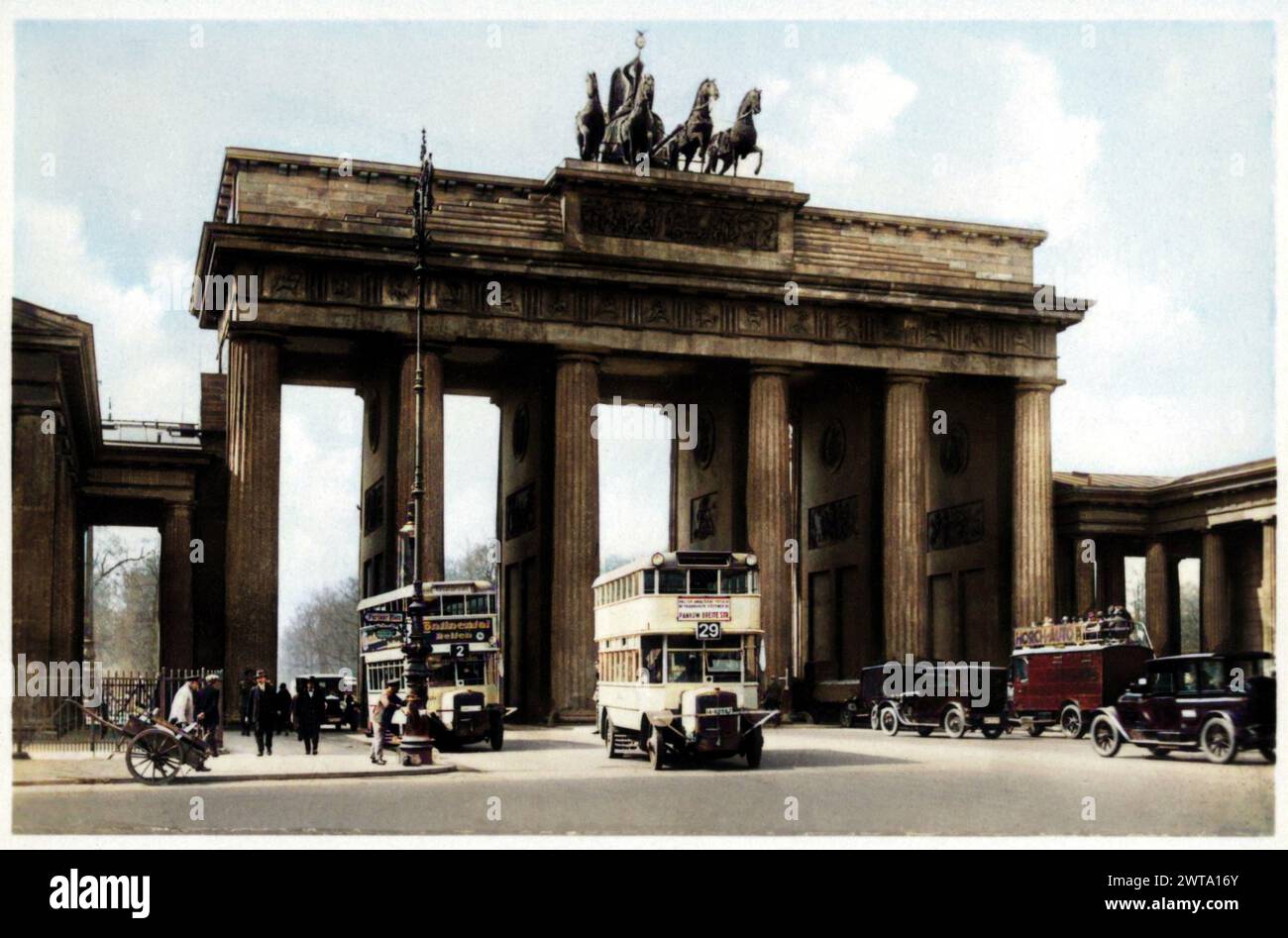1928 c. , BERLIN , GERMANY : The BRANDENBURGER TOR ( Brandenburg Gate ...